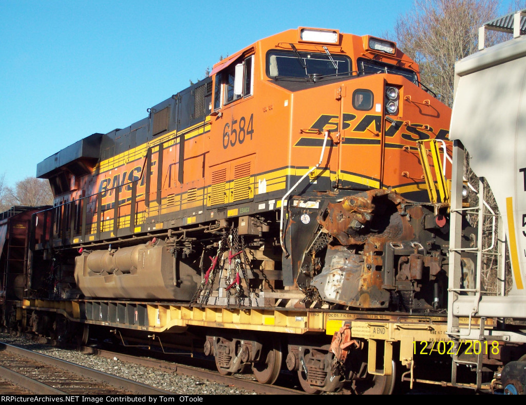 BNSF 6584 on the way for repairs